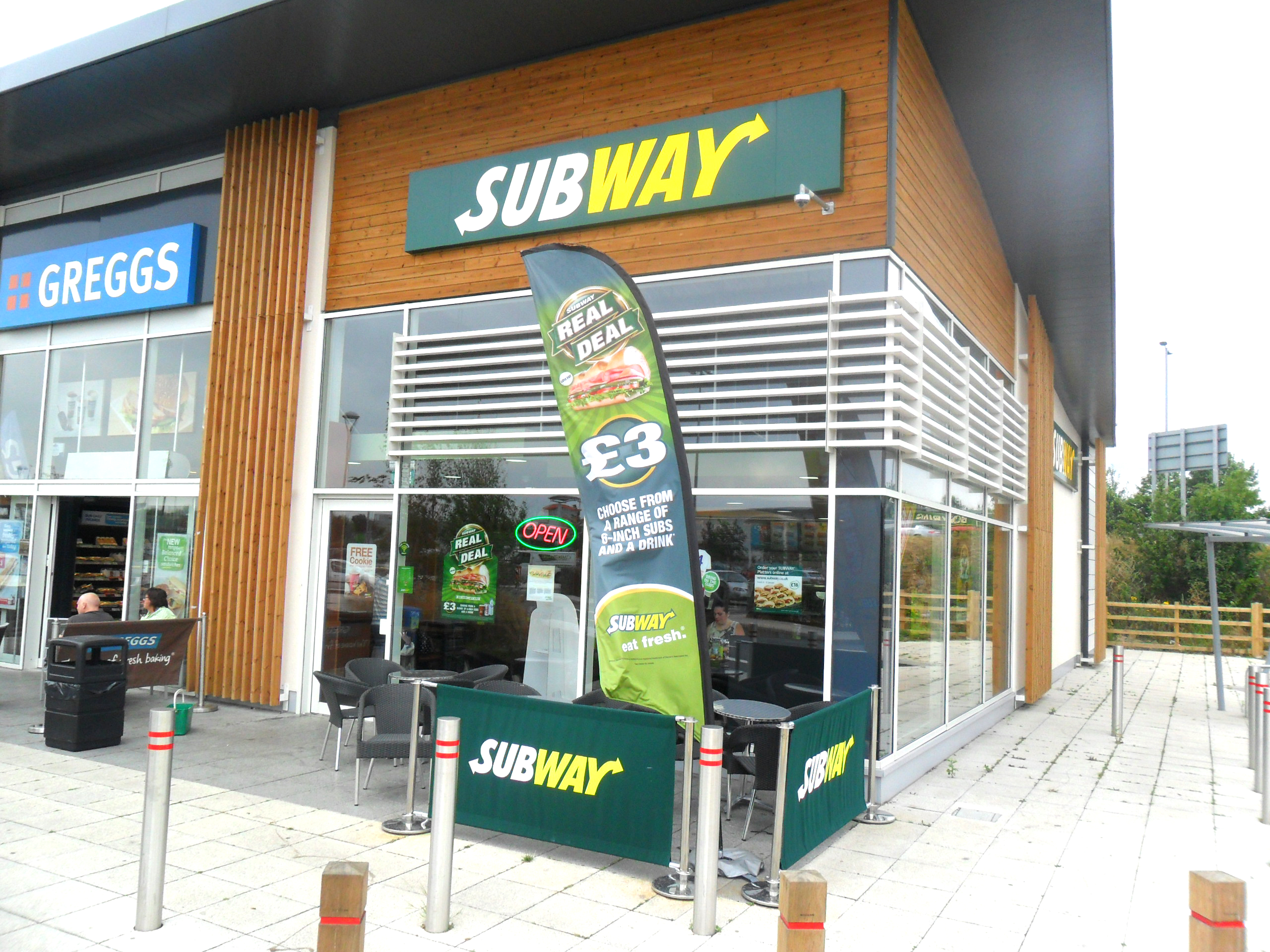 Subway Feather flags and Cafe Barriers - EcoPrint